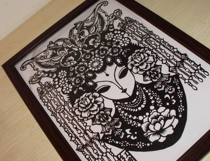 Traditional Papercut Art Work - Special Item - Hongfu Knight on Luulla
